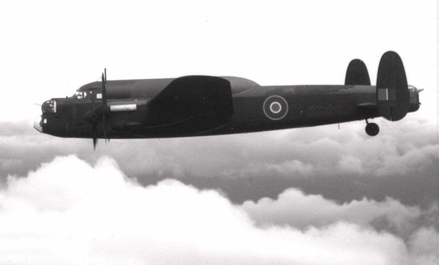 Members Remember: Sgt Bill Richards – Lancaster wireless operator | RAF ...